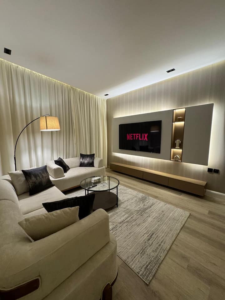 غرفه وصالة وحطين 12 - Riyadh