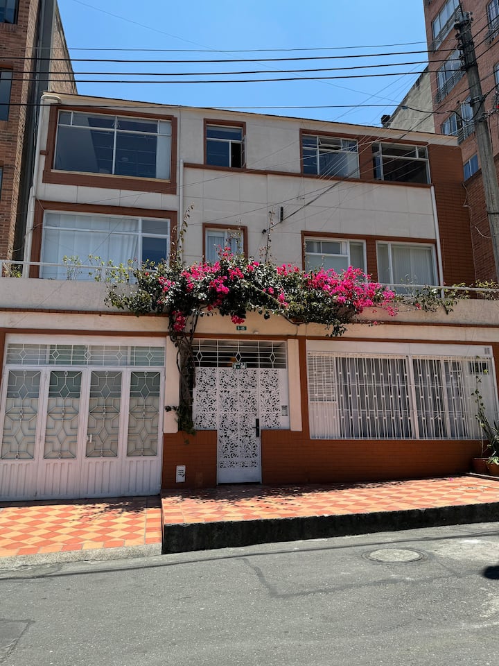 Apartamento Céntrico, Tranquilo Y Muy Limpio 202 - Bogotá