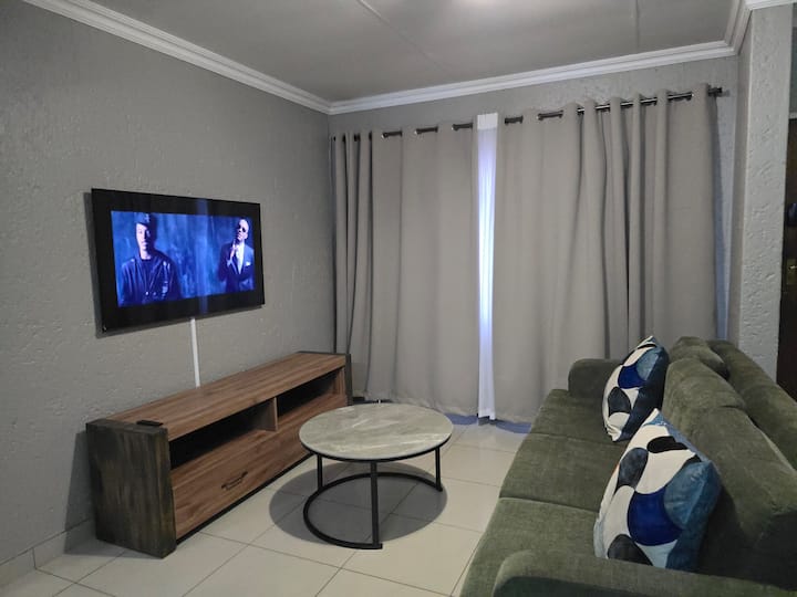 Centurion 2 Bedroom Apartmentf - Centurion