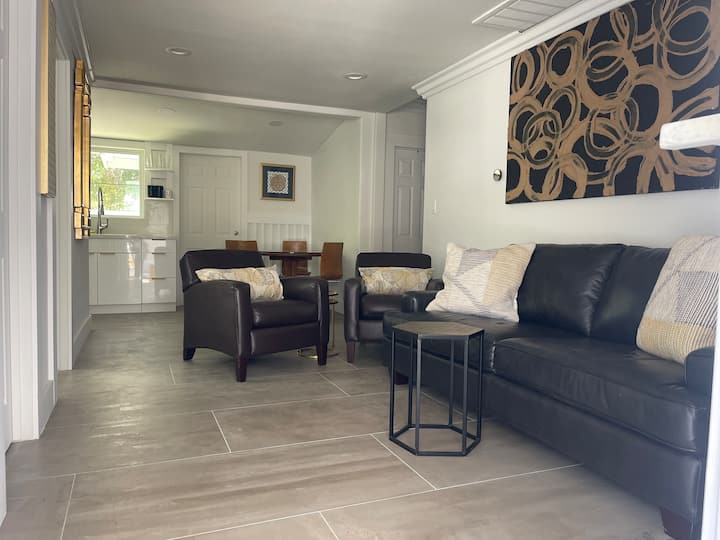 Secured Private Quiet 4 Bdr Home新裝修安全帶鎖鐵門4房2浴大院獨立屋 - Montclair, CA