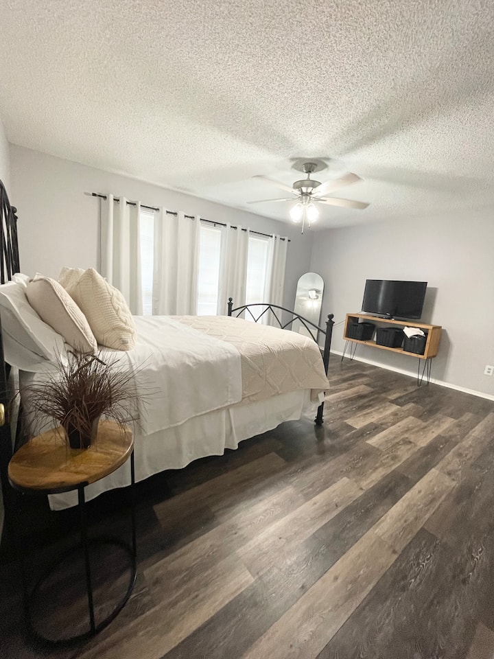 Perfect For Traveling Professionals & Students - 阿靈頓