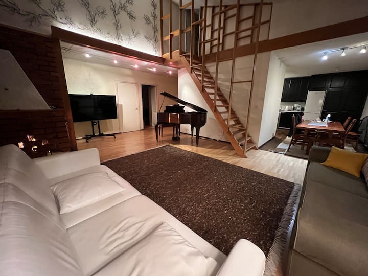 Omakotitalo Espoossa Flyygelillä Lähellä Merta - Espoo