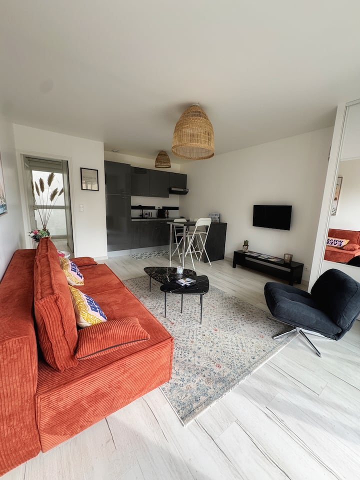 Rare - Appartement Paisible Proche Cathédrale - Reims