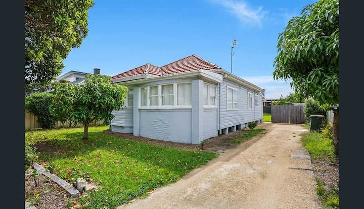 Steps From The Sand - Wollongong
