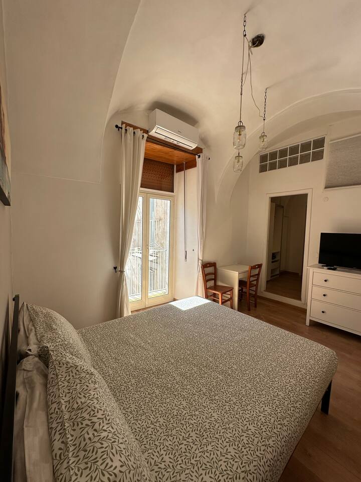 In The Heart Of Naples - Naples