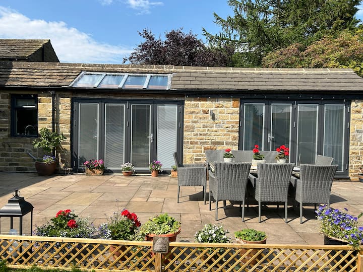 Low Springs Cottage - West Yorkshire