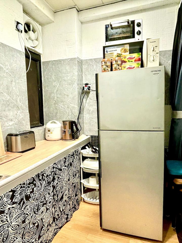 Cozy Bachelor In Pmq W/rooftop - Tsim Sha Tsui