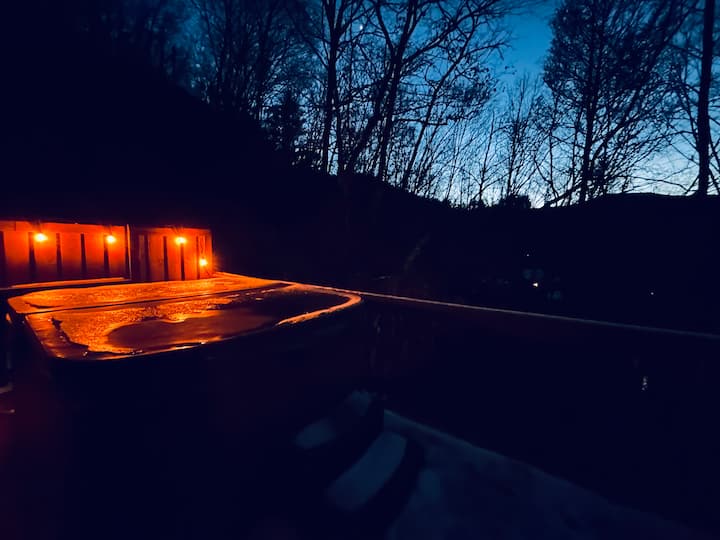 Quiet Cabin W/hot Tub - Sylva, NC
