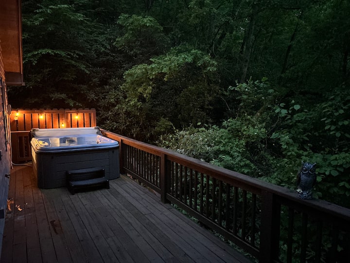 Quiet Cabin W/hot Tub - Sylva, NC