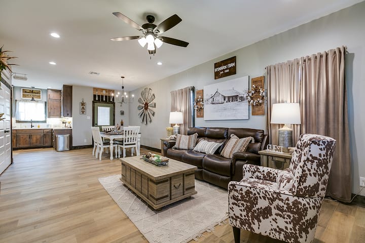 Bismarck Farm! 2 Br/2.5 Ba - San Angelo, TX