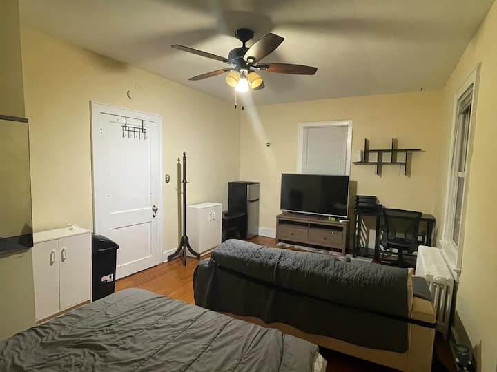 Room Close To Amc And St Peter - Albany, NY