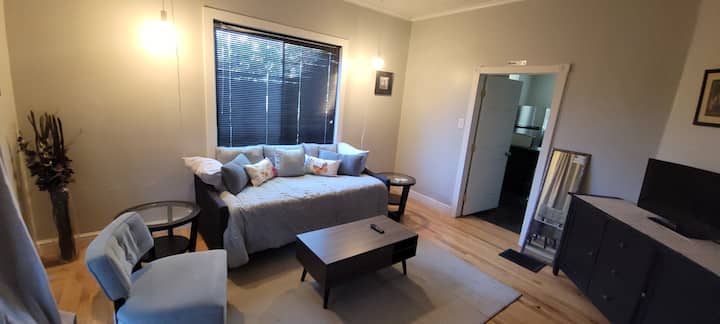 Solo Traveler's Guest Suite - Cincinnati, OH