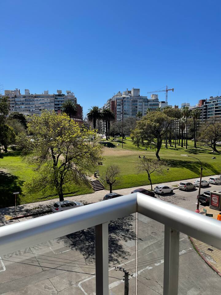 Hermoso Y úNico Mono Ambiente - Montevidéu