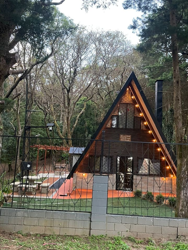Cabaña En El Bosque Del Niño Grecia Alajuela - Bajos del Toro