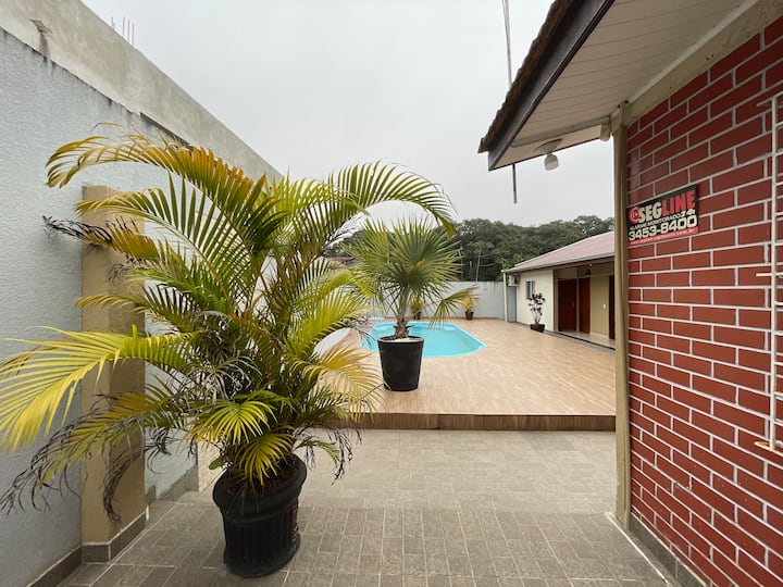 Casa Com Piscina Em Guaratuba - Guaratuba