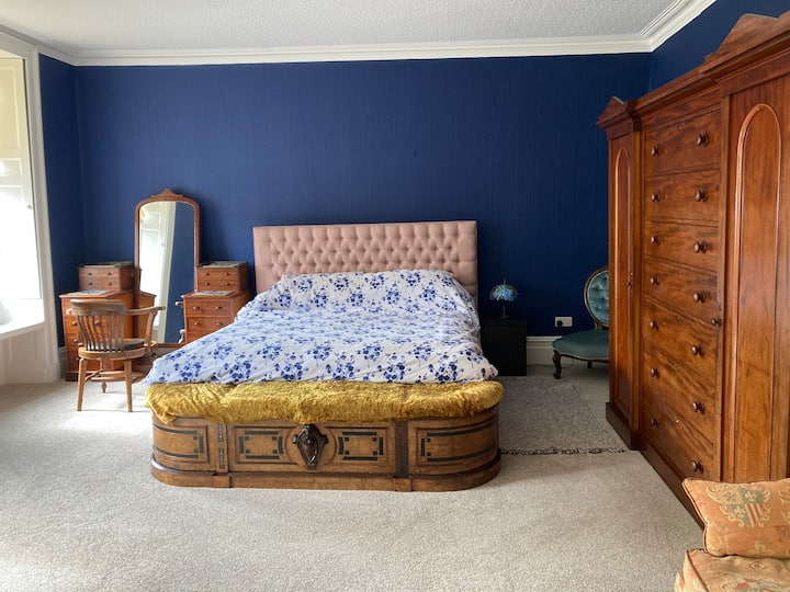 Queen Room In Historic Townhouse - Leominster