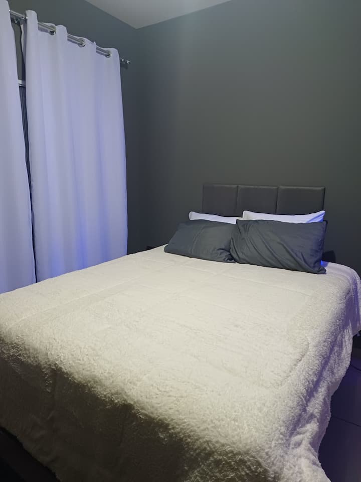 Apartamento Duplex Novo - Pindamonhangaba