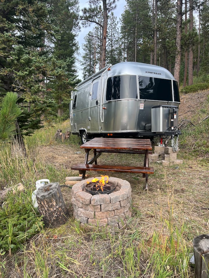 Mountain Valley Hideaway Glammer - Evergreen, CO
