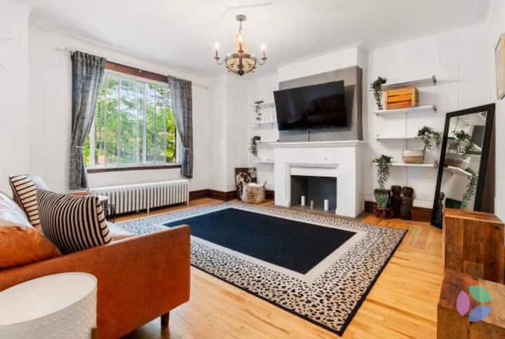 Charming Urban Stay Wt Cozy Vibe - LaSalle