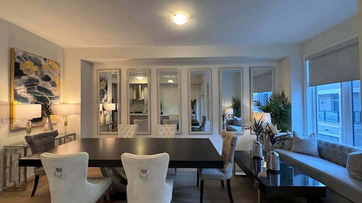 8 Queen Beds Ivylea Estate Richmond Hill - New - Markham