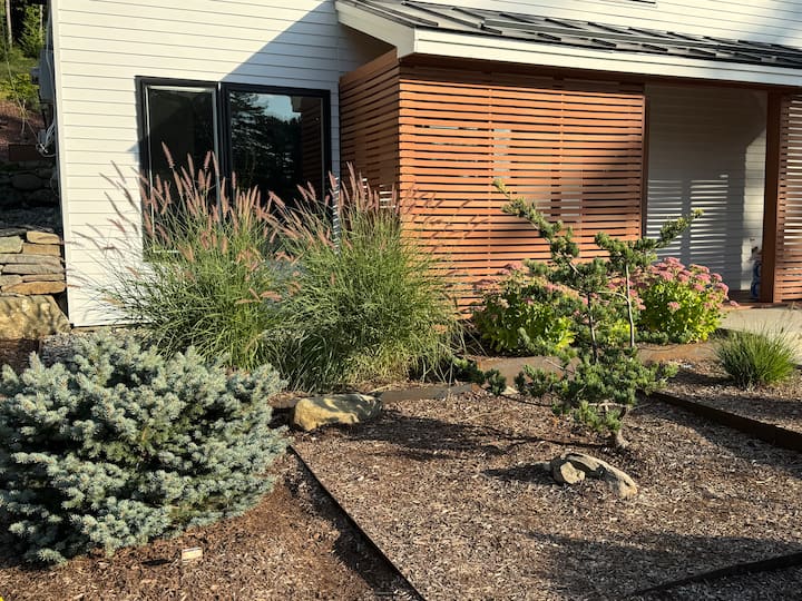 Hanover Home-right In Town,5 Min Walk To Dartmouth - Hanover, NH