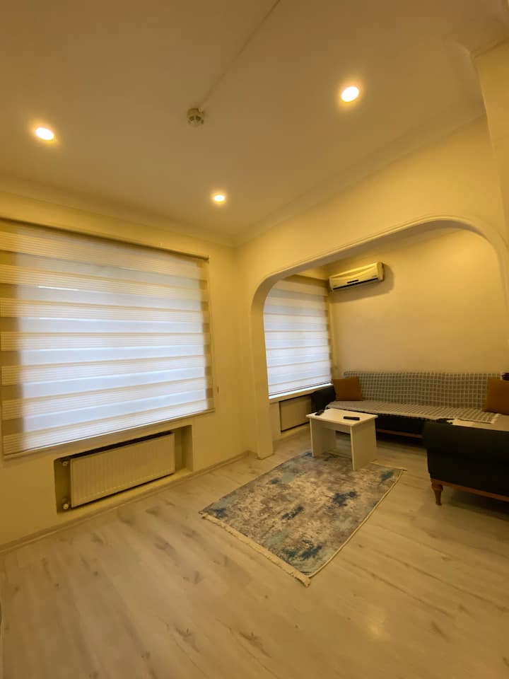 İZmit Merkez’de 1+1 Daire. - Izmit