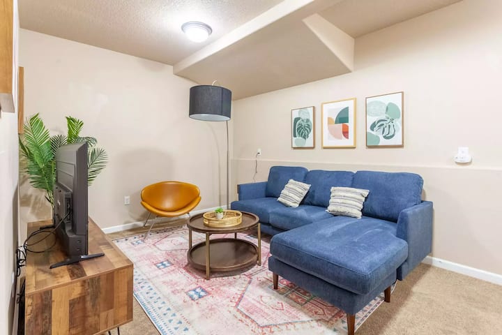 Townhouse Downtown, Nike — Kids And Pets Friendly - Beaverton, OR