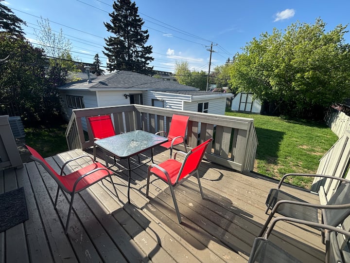 Family-friendly&nbsp;House&nbsp;With&nbsp;Crib&nbsp;And&nbsp;Kids&nbsp;Playroom - Calgary