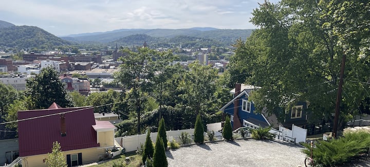 Hillside Family Retreat - Cumberland, MD