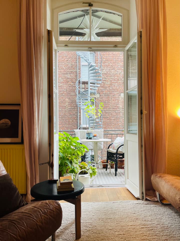 Altbauperle Mit Terrasse/balkon - Köln