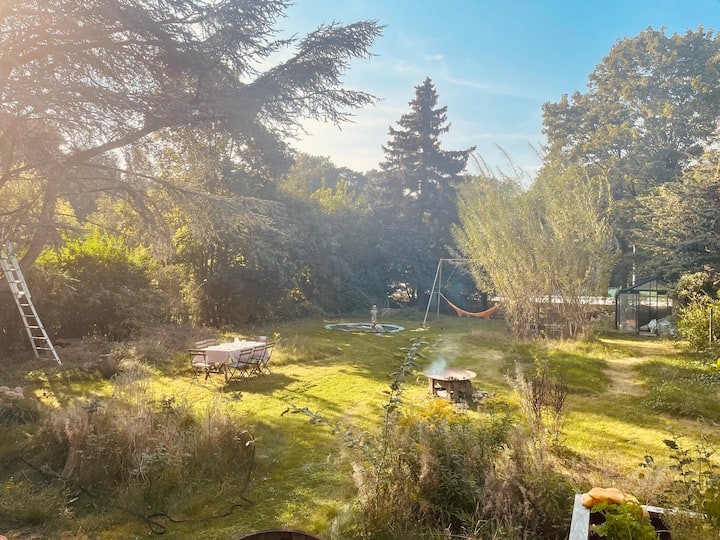 Stunning Family Home - Louvain