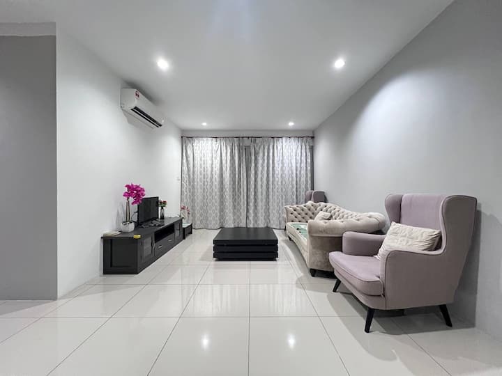 Airport Avenue Service Apartment - Miri