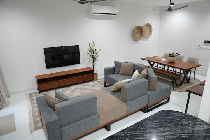 Luxurious Apartment With Coconut Farm View - Salalah