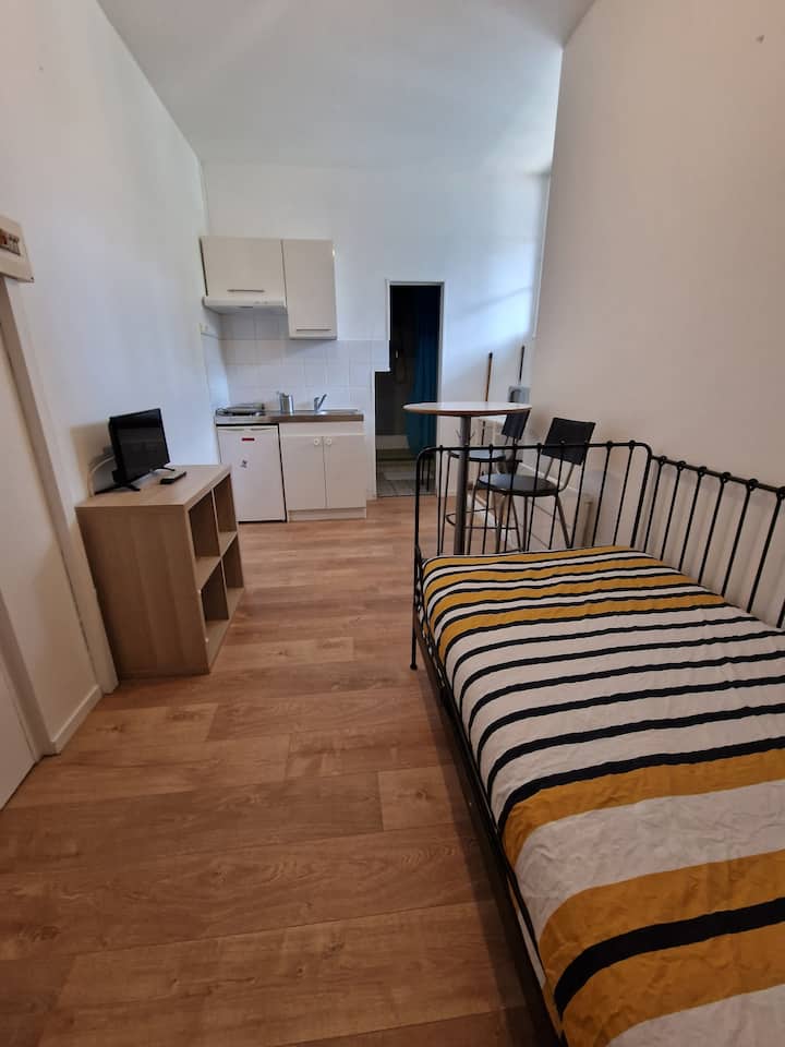 Studette Confort Proche Tours. - Tours