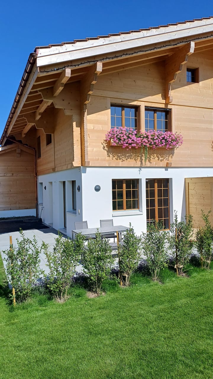 Moderne Ferienwohnung Schönried B. Gstaad - Schönried