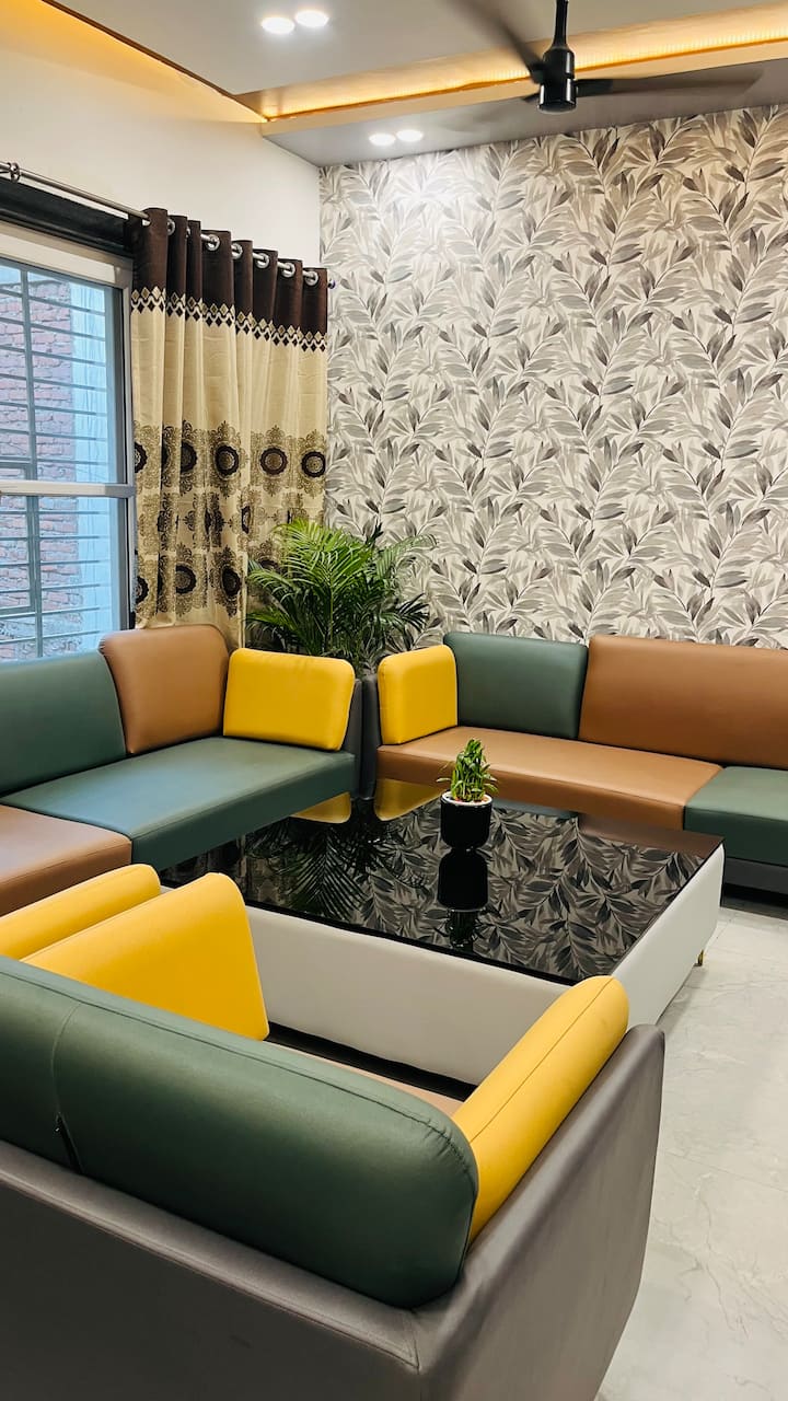 Luxurious 3-bedroom(all Ac)/3-bathroom/kitchen - Uttar Pradesh