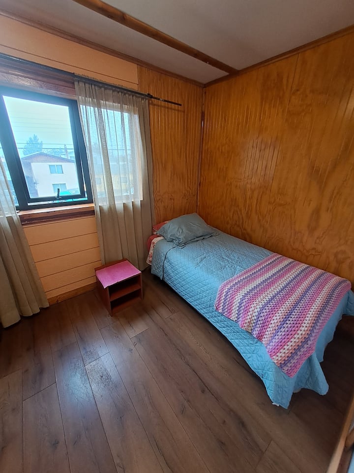 Habitación Cómoda, Baño Compartido - Coyhaique