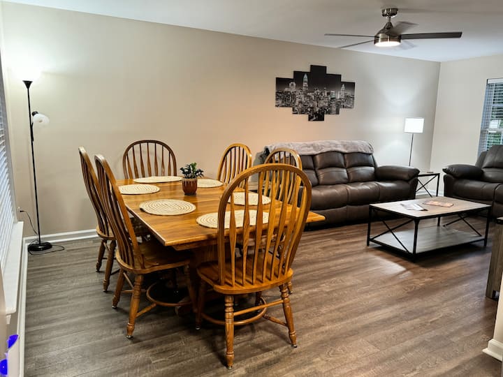 Great Home -New Furniture& Appliances-great Area - Concord, NC