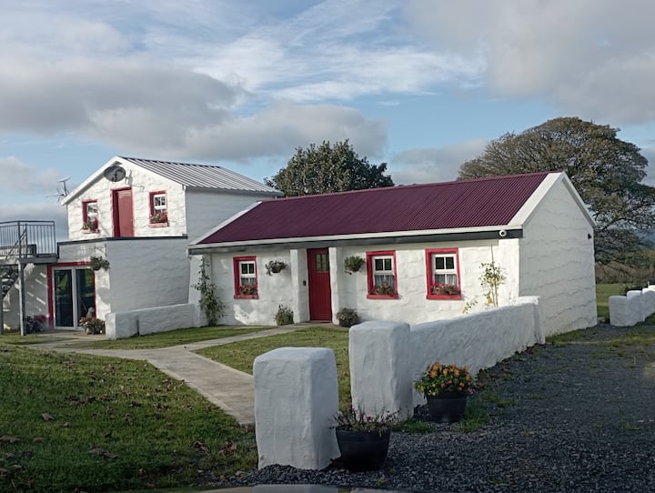 Tiernan's Luxury Cottages 1 - County Mayo