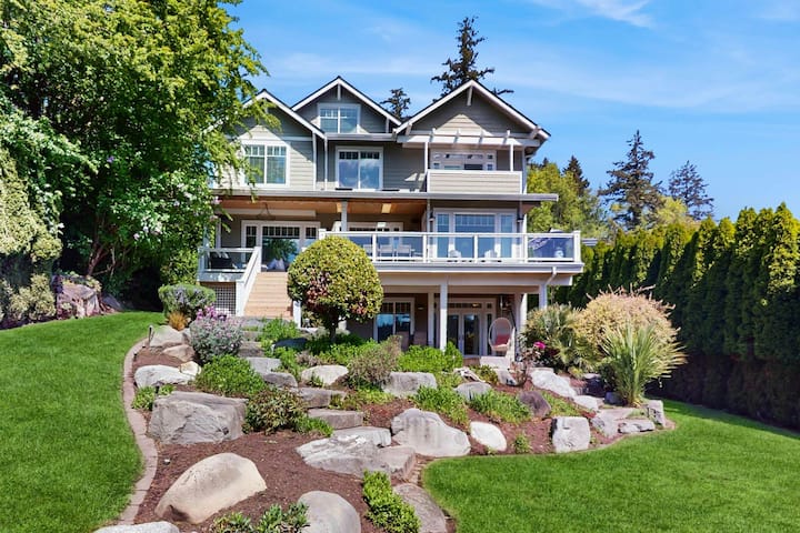 5br Waterfront Island Home With Private Dock - Gig Harbor, WA