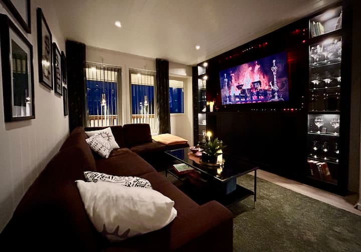 Sápmi Inspirert Og Sentralt Beliggende Leilighet - Alta