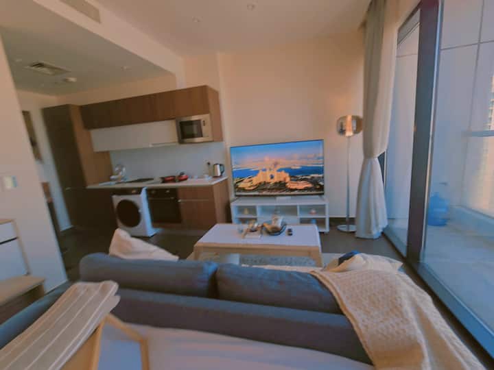 Cozy Studio With Balcony And Sea View - Manama