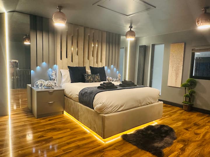 Two Bedroom Apartment Slough - Maidenhead
