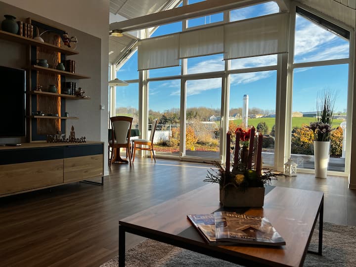 Lichtdurchflutete 3- Zimmer-dachterassenwohnung - Augustusburg