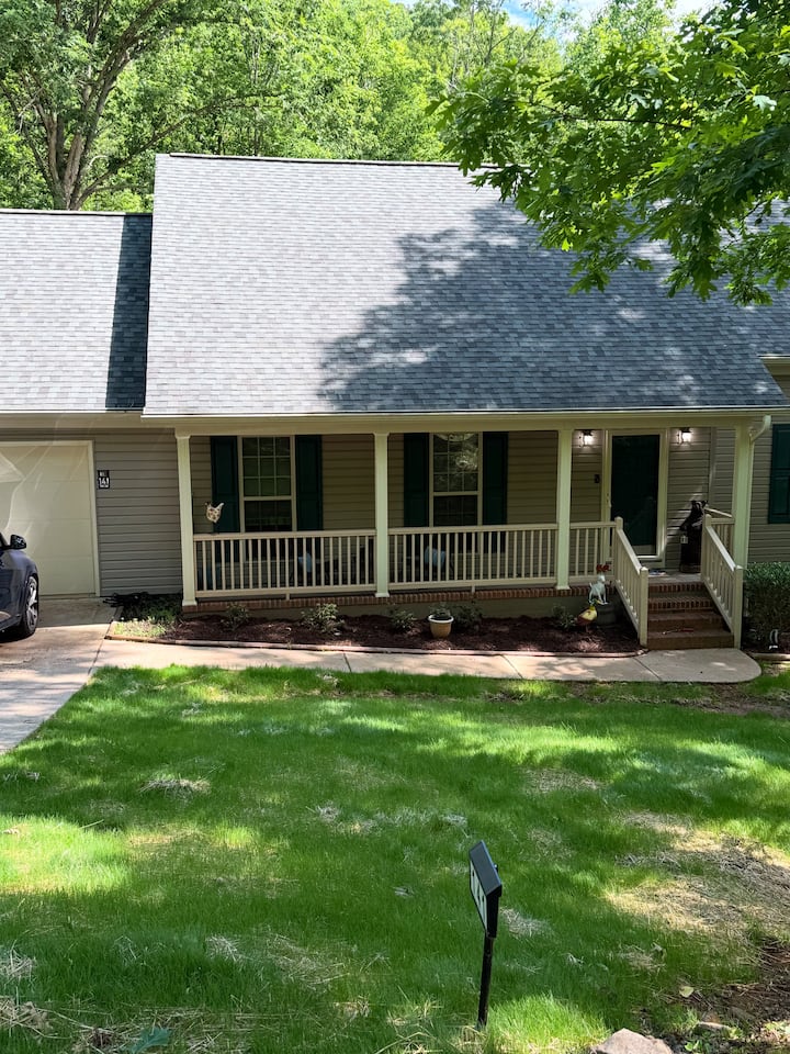 Emma Jean's Backyard - Lake Lure, NC