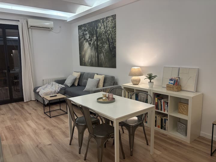 Calm & Stylish Near Sagrada Familia - La Barceloneta