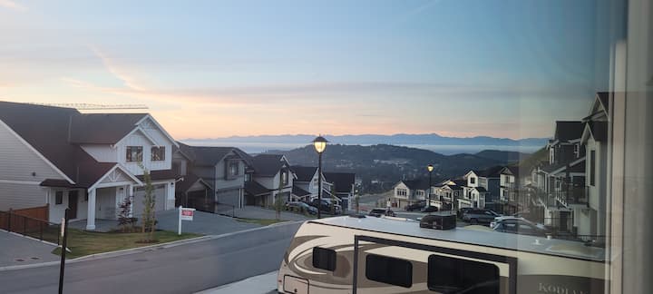 1 Bedroom Suite In Bear Mountain/victoria - Langford