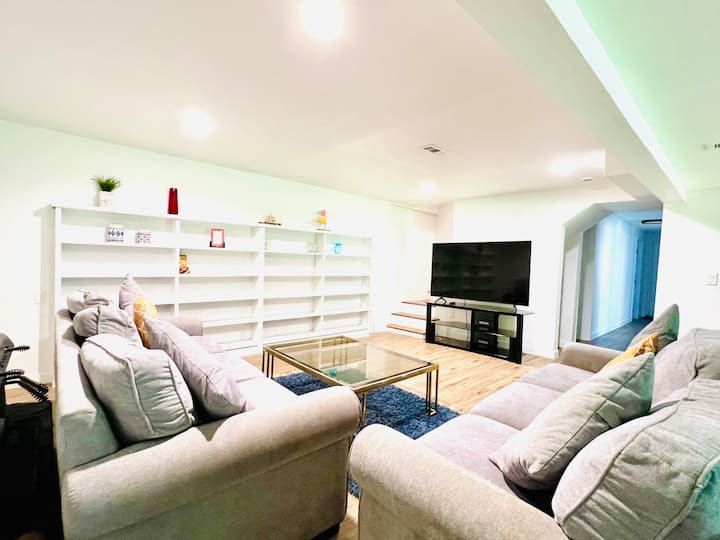 Cozy 2br/1ba Private Basement Apartment - Bothell, WA