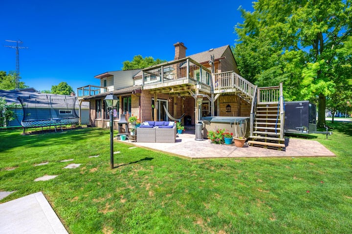 Ausable River Getaway! - Port Franks