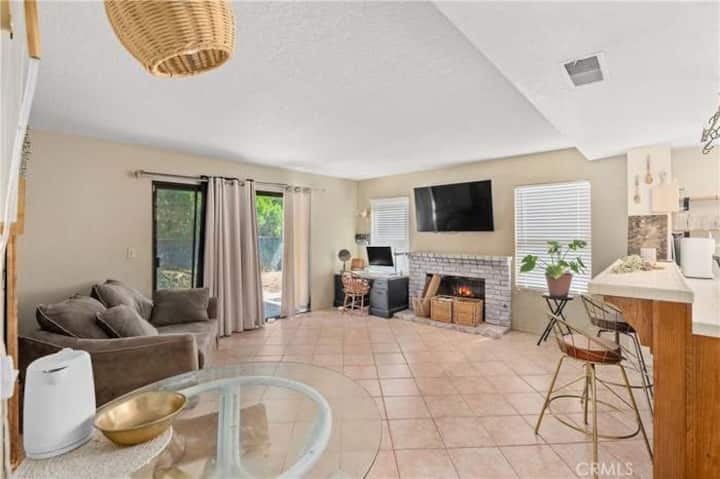Vacation Home By Lake Elsinore - Lake Elsinore, CA